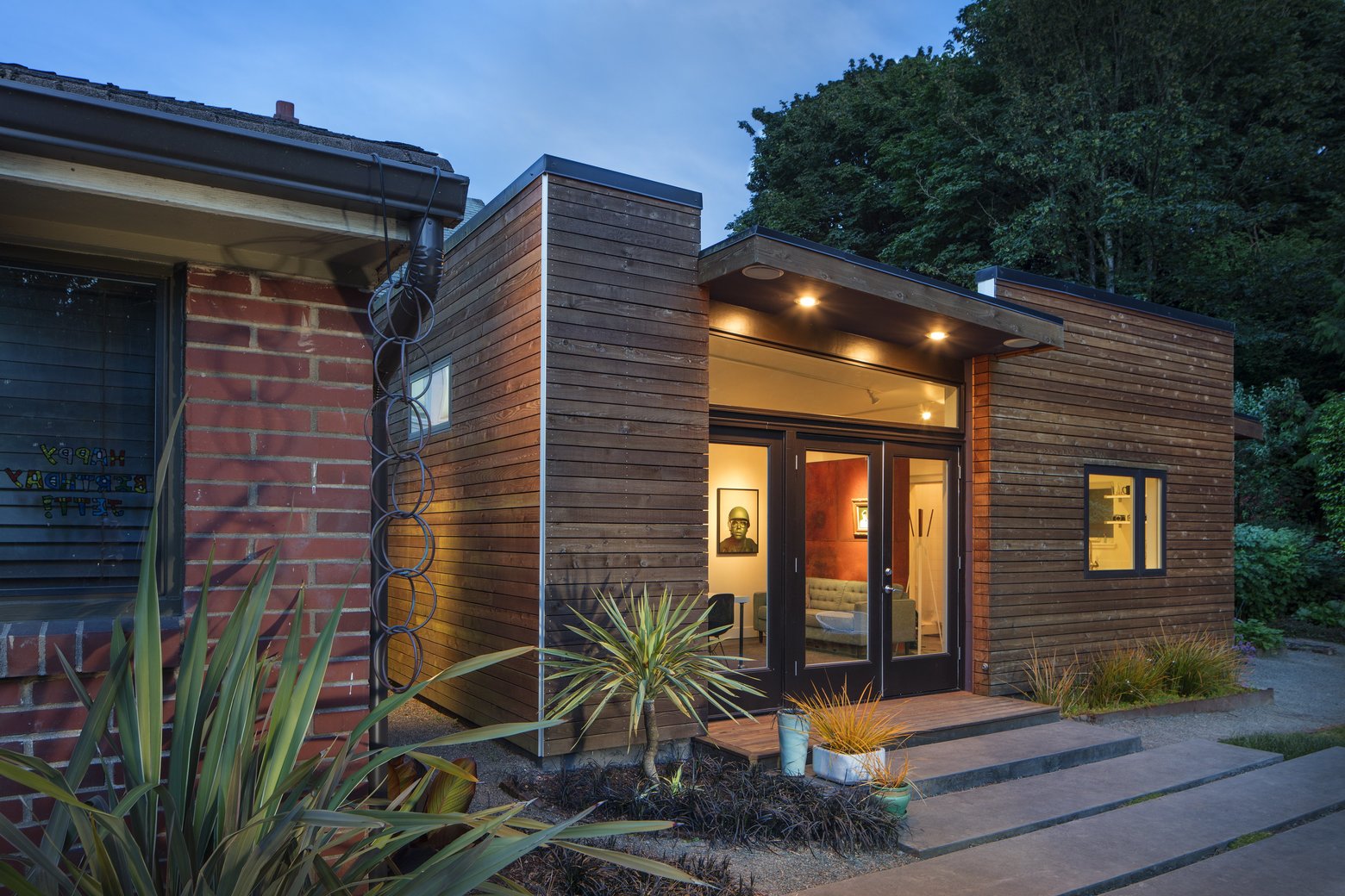 This little Backyard Box holds a lot of flexibility — and big-time ...